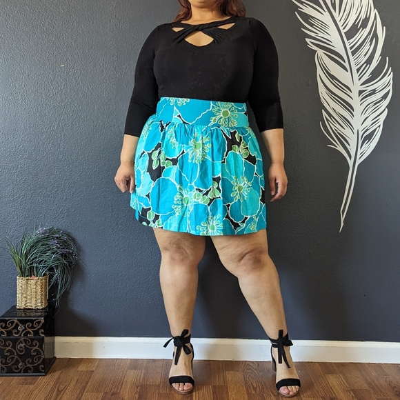 LOFT | Skirts | Loft Mini Skirt | Poshmark